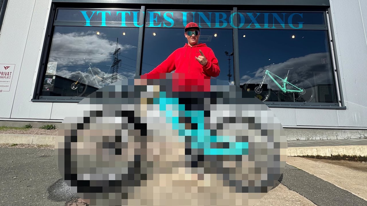 YT Tues core 4 nox blue unboxing - YouTube