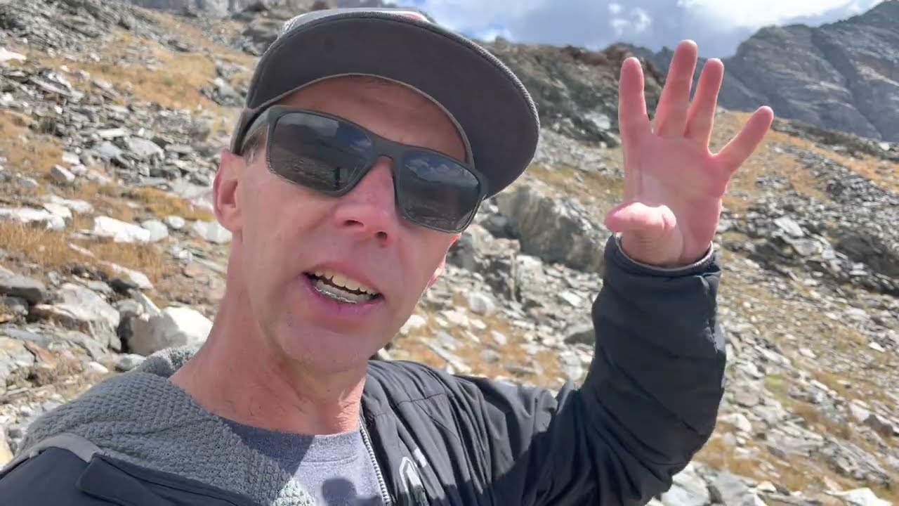 Spectacular alpine geology of the Pioneer metamorphic core complex of ...