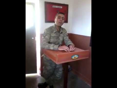 Yalovalı askerden duygulandıran türkü