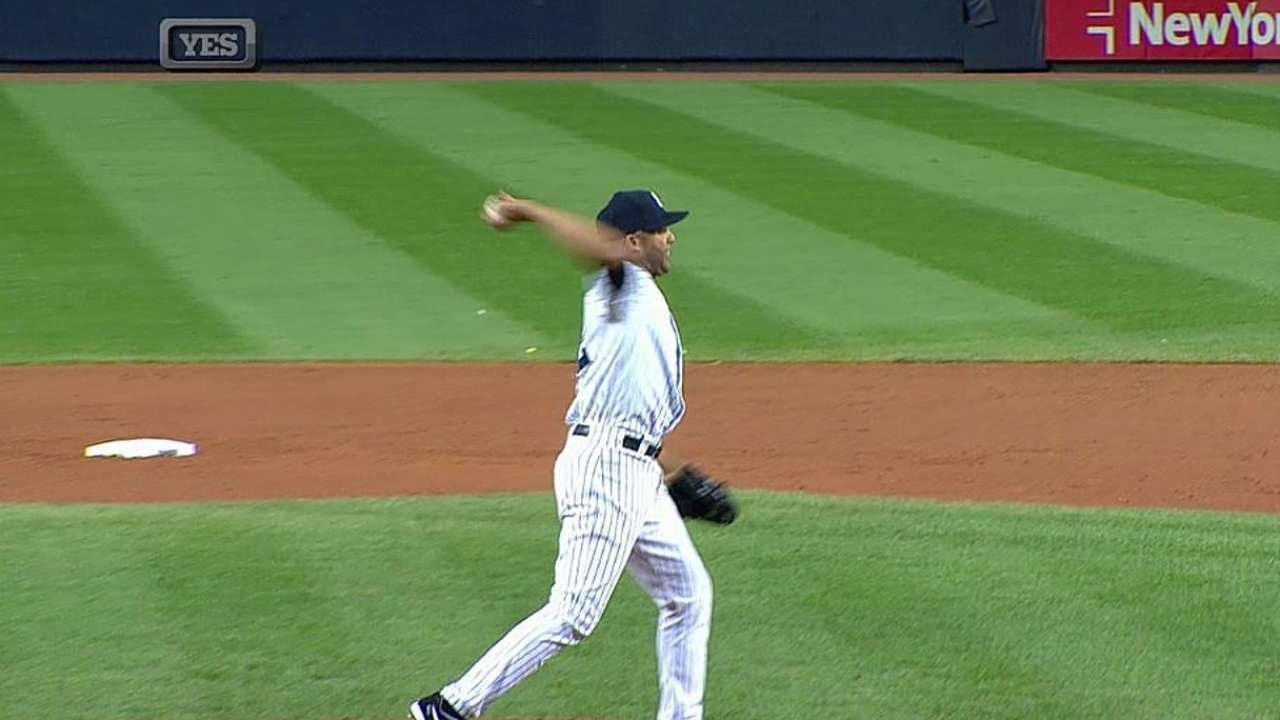Mo gets groundout for first out in ninth - YouTube