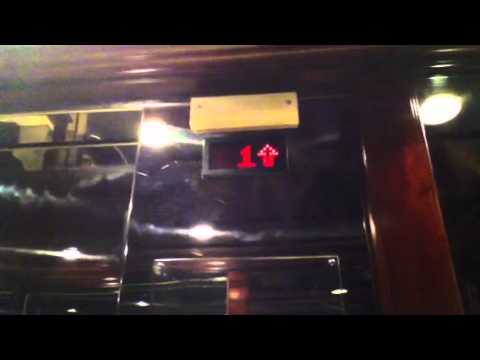 US Hydraulic Elevator @ Cheesecake Factory Westfield Old Orchard - YouTube