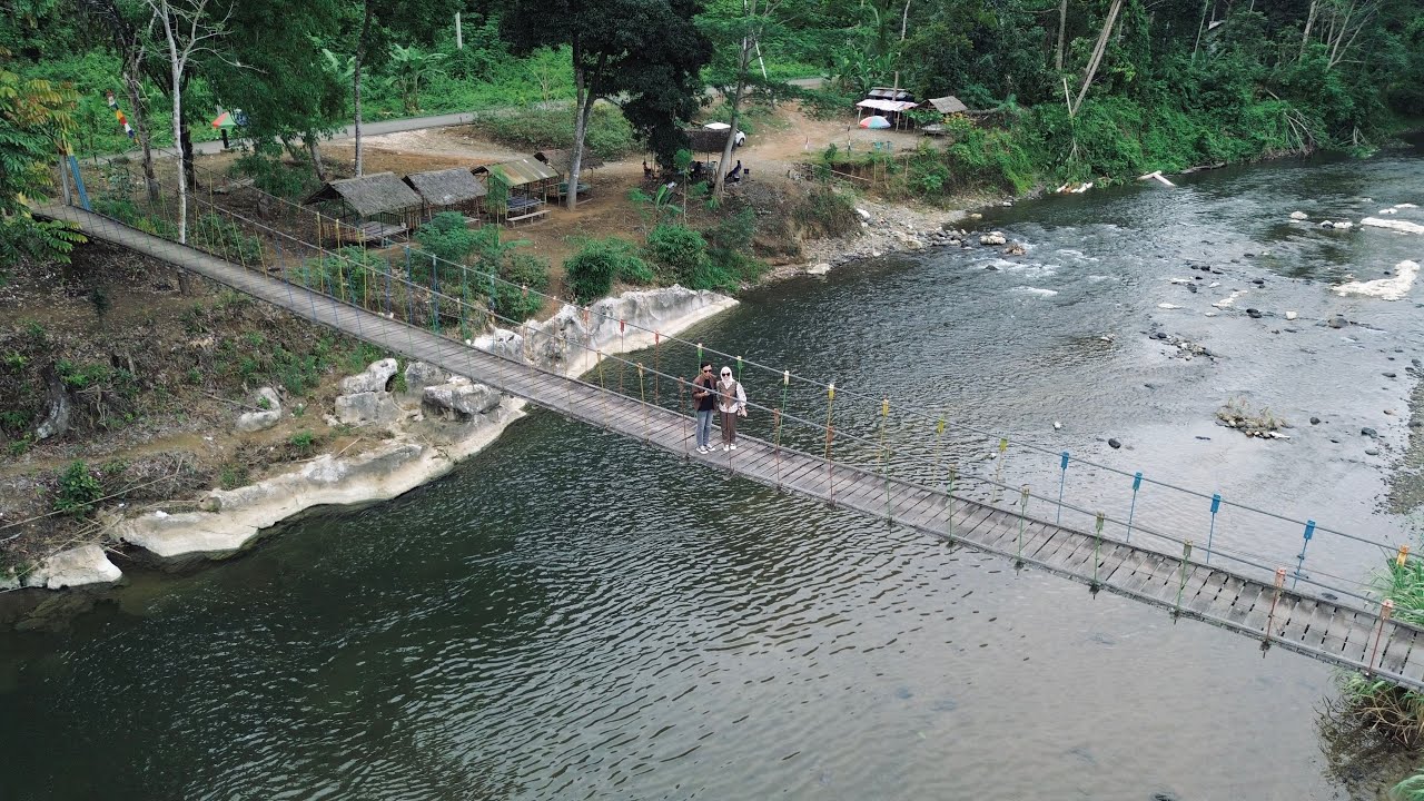 The beauty of nateh village - YouTube