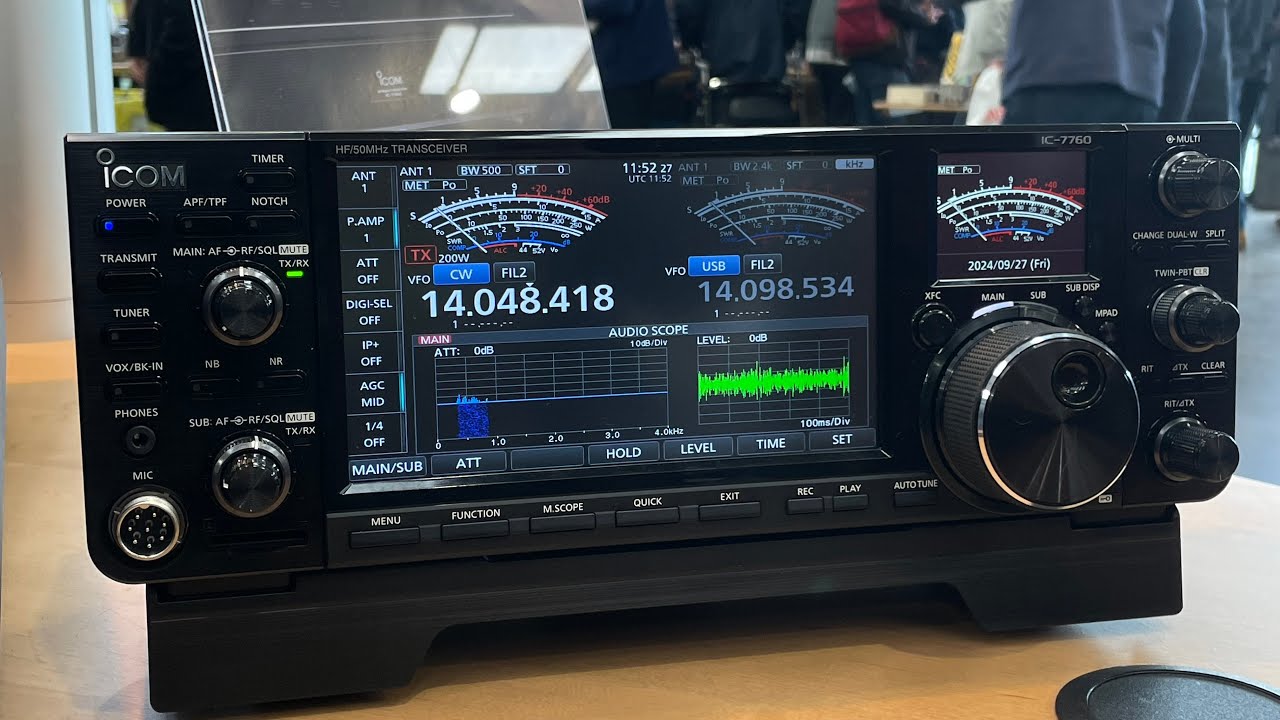 Icom IC-7760 at UK National Hamfest 2024 - YouTube