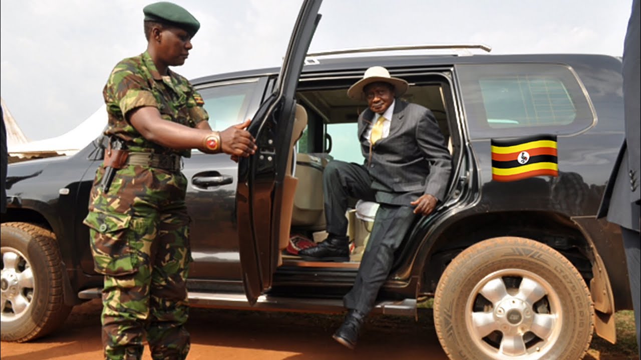 Museveni Presidential Convoy at Bwaise with 20 Cars | Museveni ...