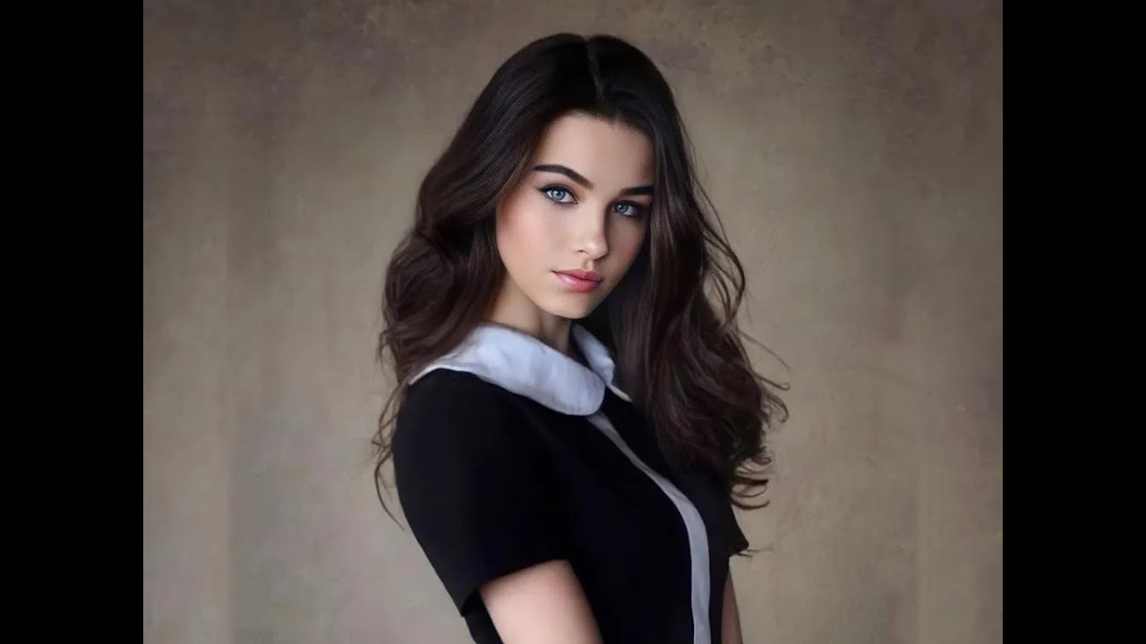 Hour-Long Slideshow of Gorgeous 19-Year-Old Supermodels - YouTube