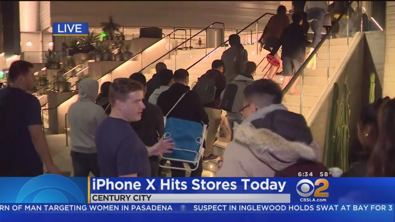 Eager Apple Fans Line Up For iPhone X - YouTube