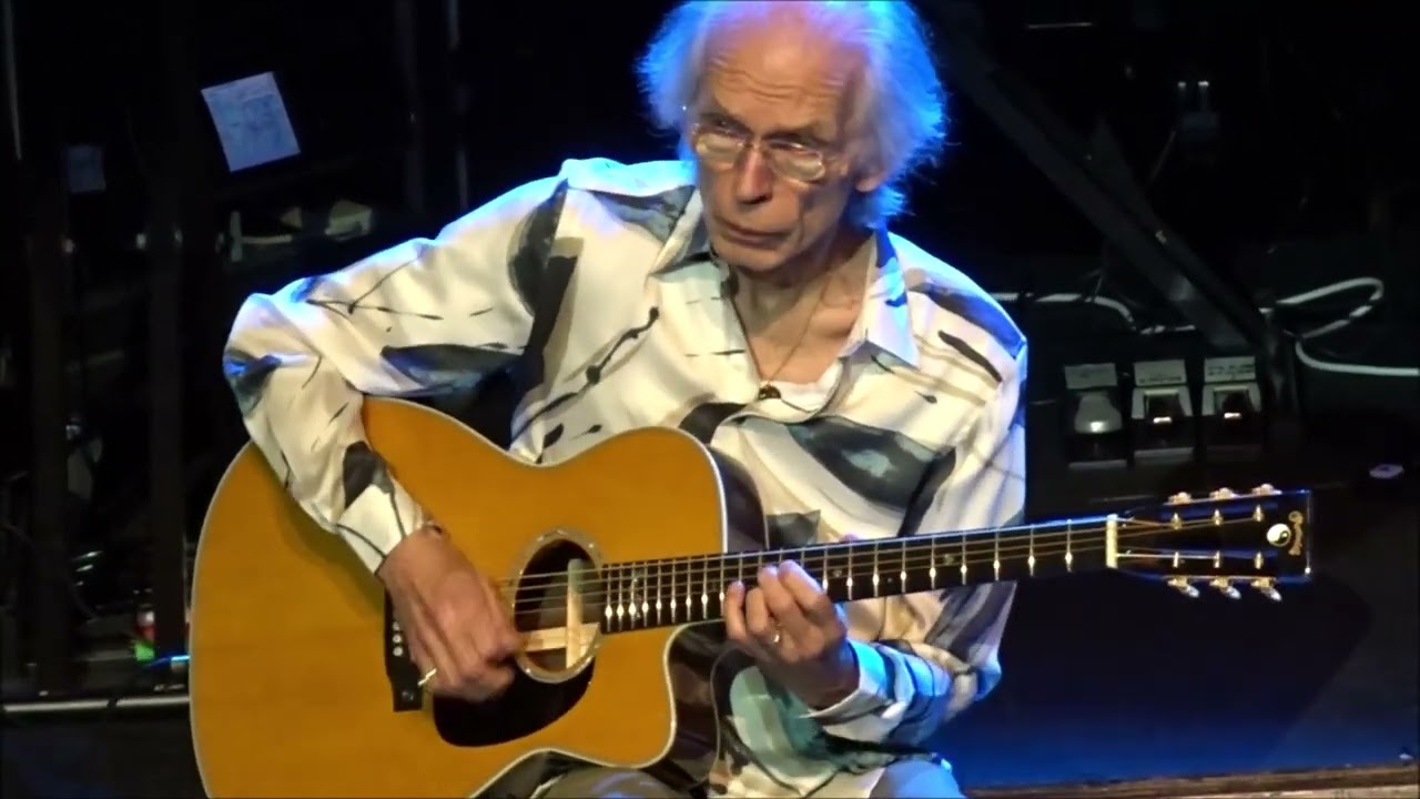 Yes - Steve Howe performs Clap, Live in Cork, Ireland - YouTube