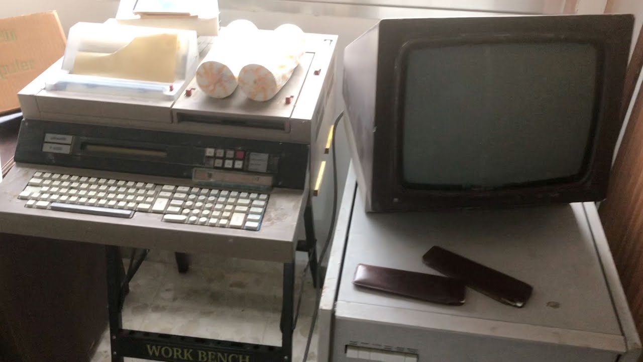 Donación de un Olivetti P6060 - YouTube