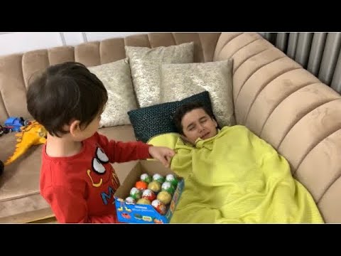 Enes abi bebek olmuş ağlıyor😭 Yusuf oyuncaklarını verse de susmuyor😩 En son sulugöz sakıza sustu🤩