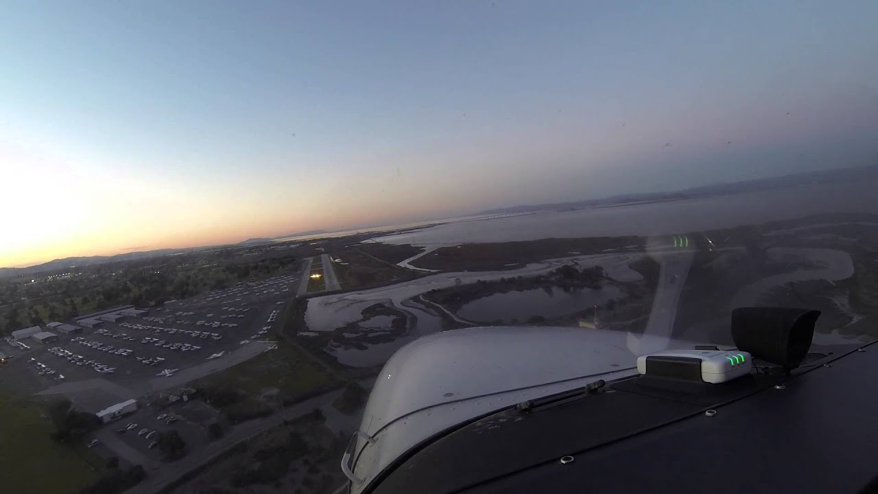 Successful engine-out landing in Cessna 172SP - YouTube