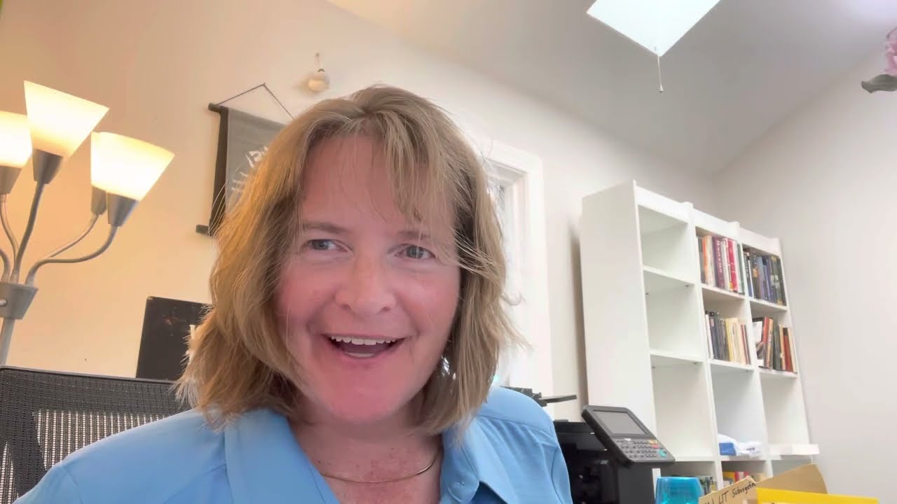 Elaine Jarvis's Instagram, Twitter & Facebook on IDCrawl