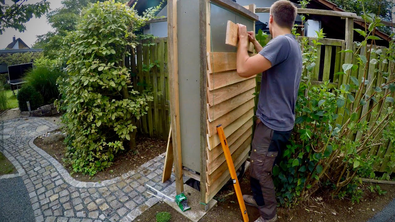 Siding and roof for my SIGNAL BOX - YouTube