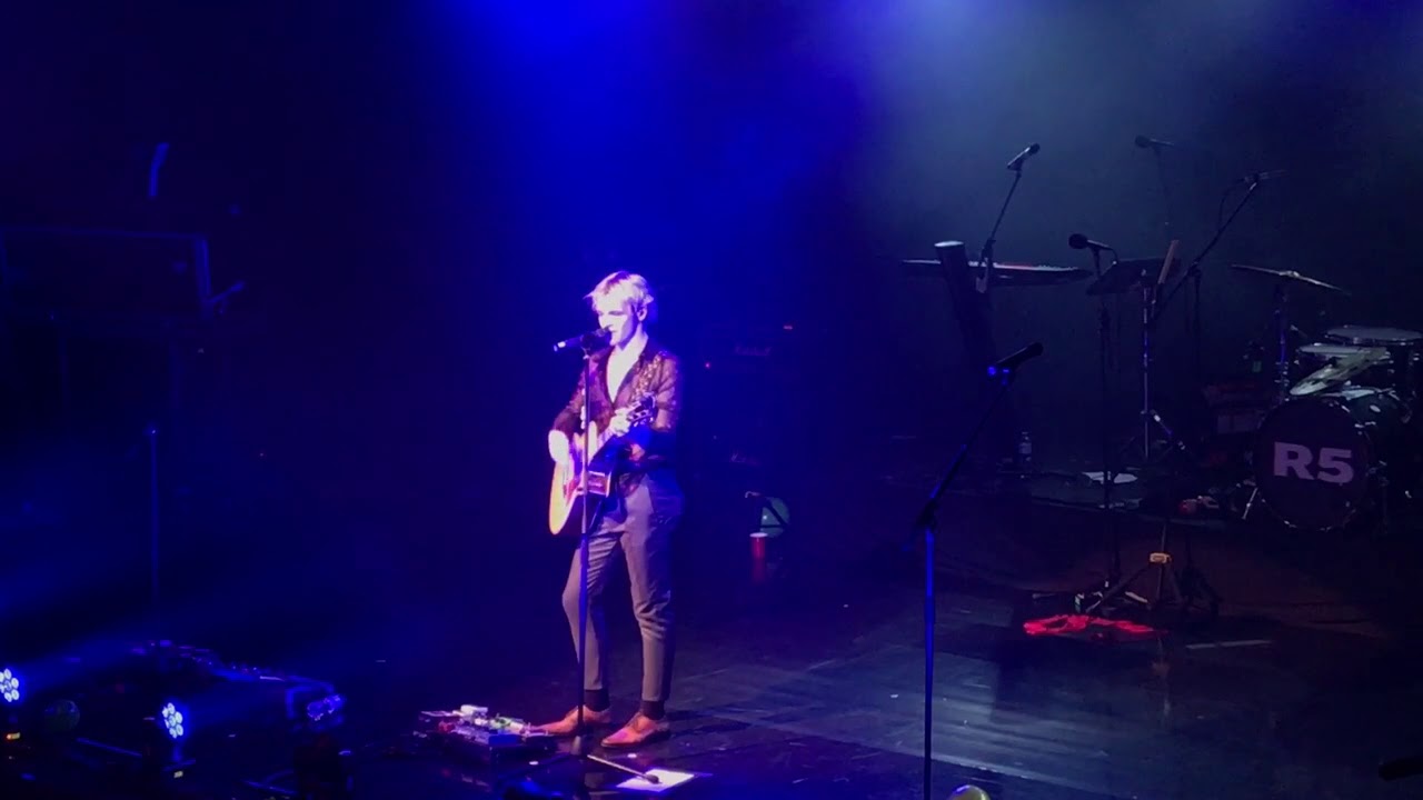 Loud - R5 New Addictions Tour - São Paulo 2017 - YouTube