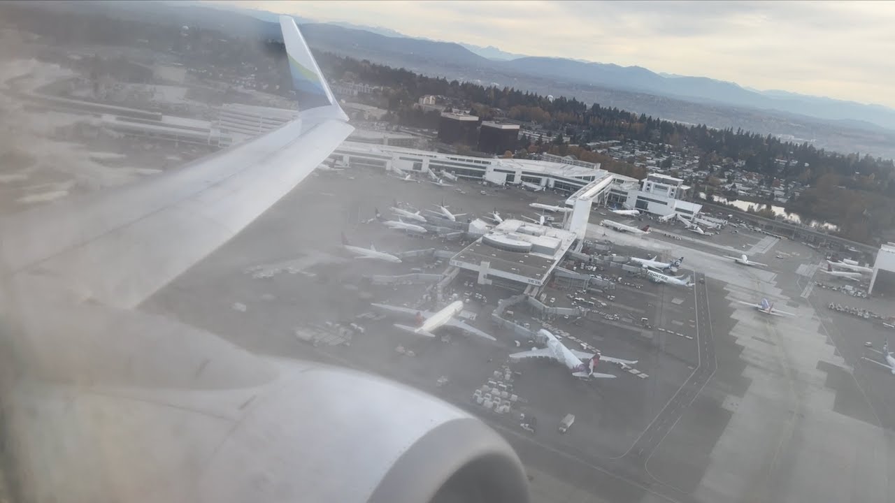 Alaska Airlines Boeing 737-700 (Winglets) Takeoff from Seattle-Tacoma ...