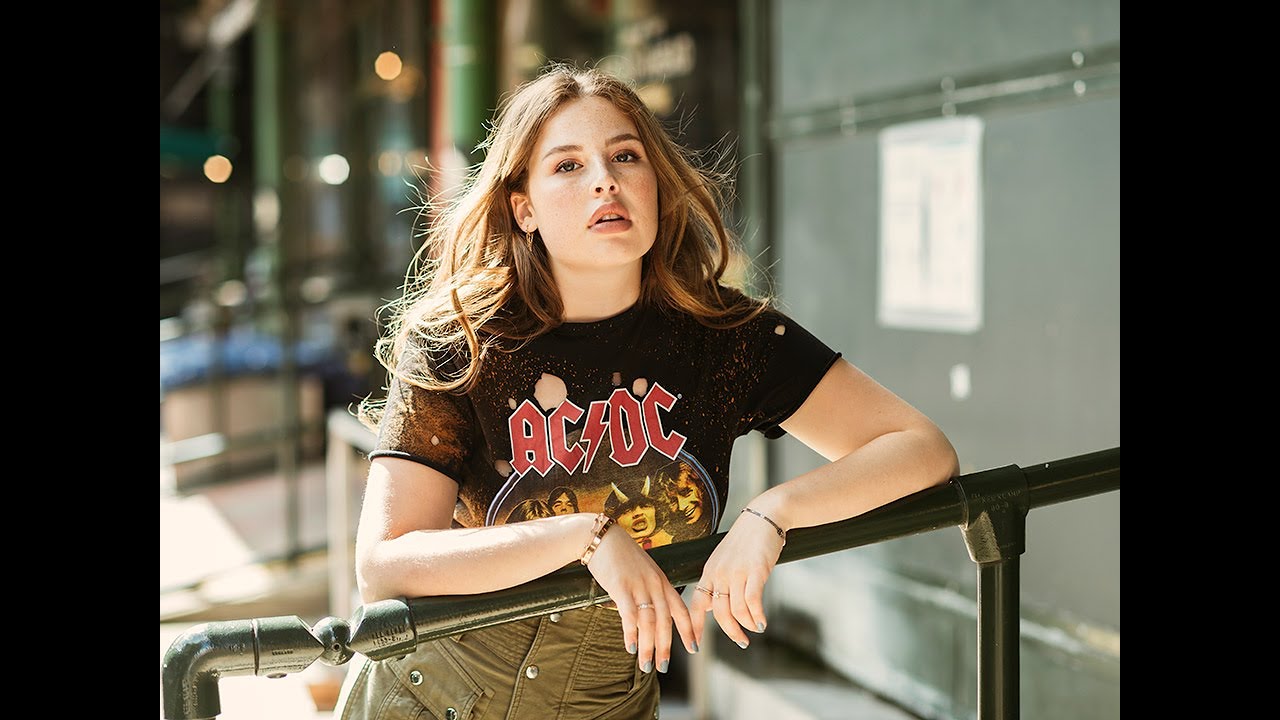 Actress Hadar Cats Discusses Her Latest Film 'My Dad's Christmas Date ...