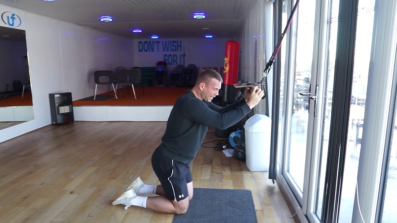 Banded Crunches - YouTube