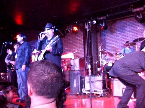 Tierra singing Together/Medley 01/21/2011 @The Avalon-Santa Clara - YouTube