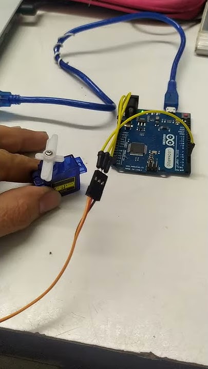 Servo motor con Arduino Leonardo - YouTube