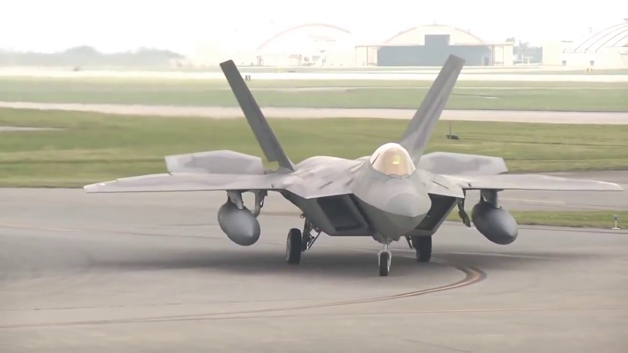 US WEAPONS 2017 - The Lockheed Martin F-22 Raptor Deadliest Jet Fighter ...