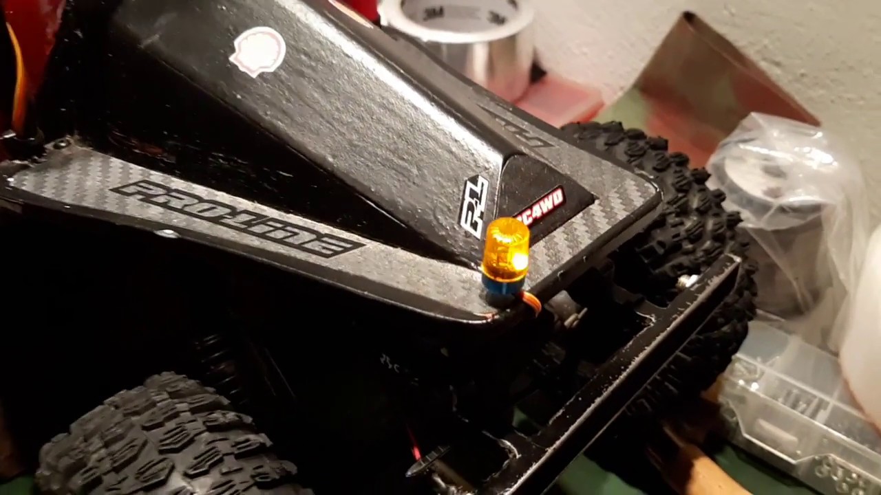 Rc rotating yellow light test scaler - YouTube