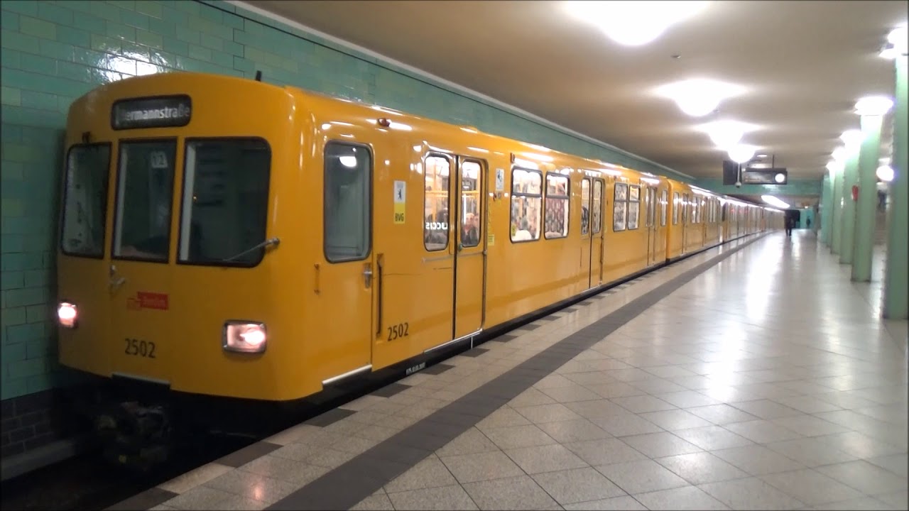 U-Bahn Berlin - U8 Alexanderplatz Ausfahrt [HD] - YouTube