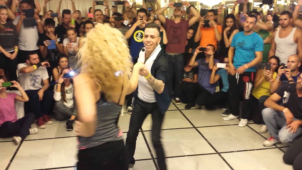 Johnny Vazquez Valencia Salsa Congress 2014 - YouTube