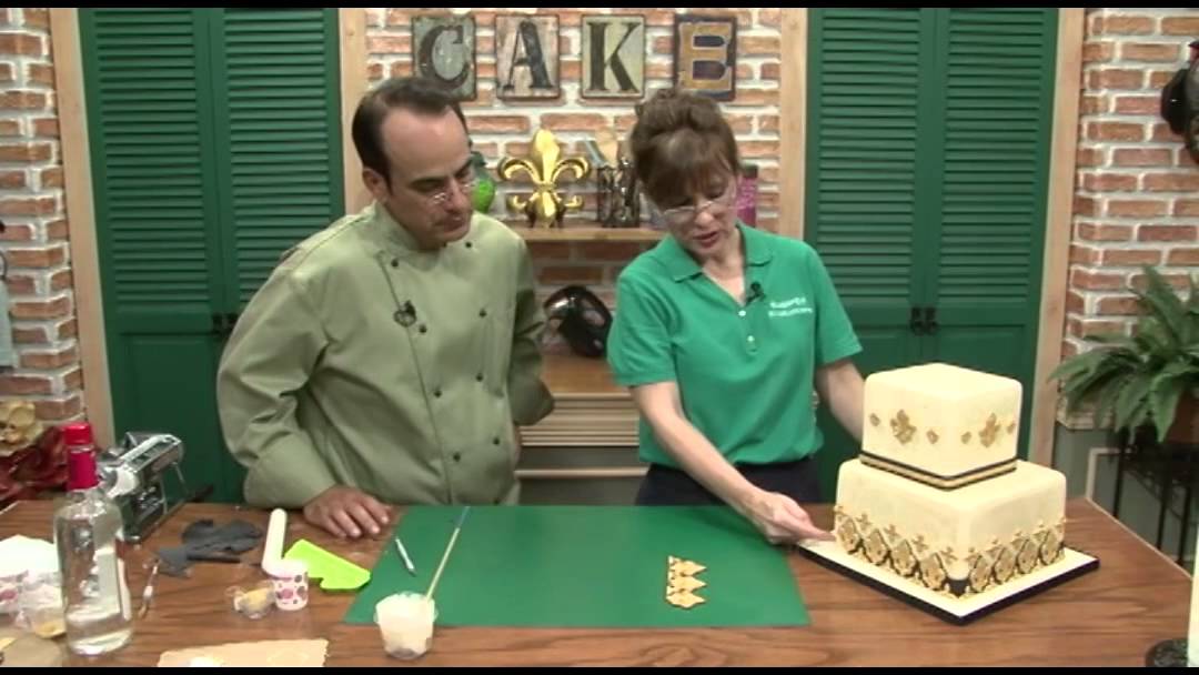 Fleur De Lis Cake Tutorial - YouTube