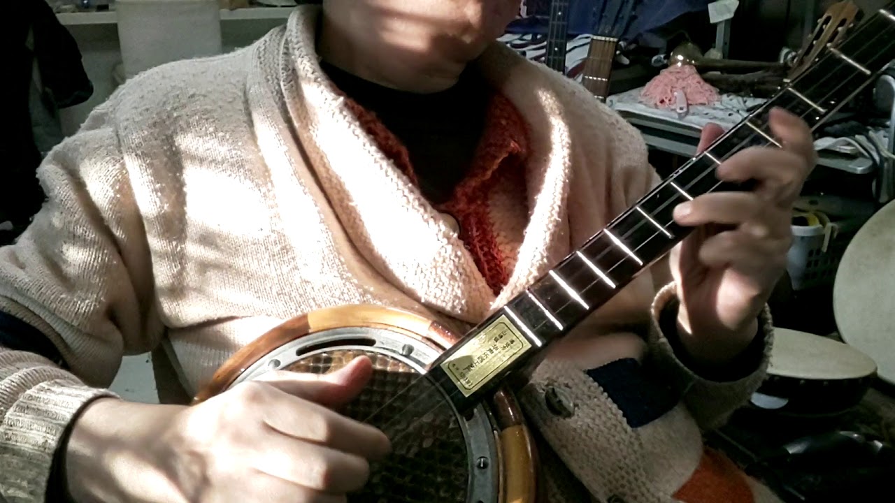 i play 秦琴 Qinqin(Chinese Snakeskin Banjo) 2020-02-13 - YouTube