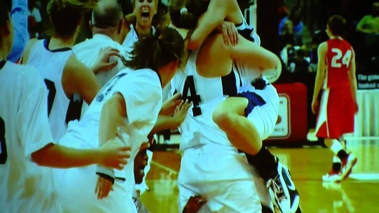 Robin Hagen-Smith Inducted into the 2011 NAIA Hall of Fame - YouTube