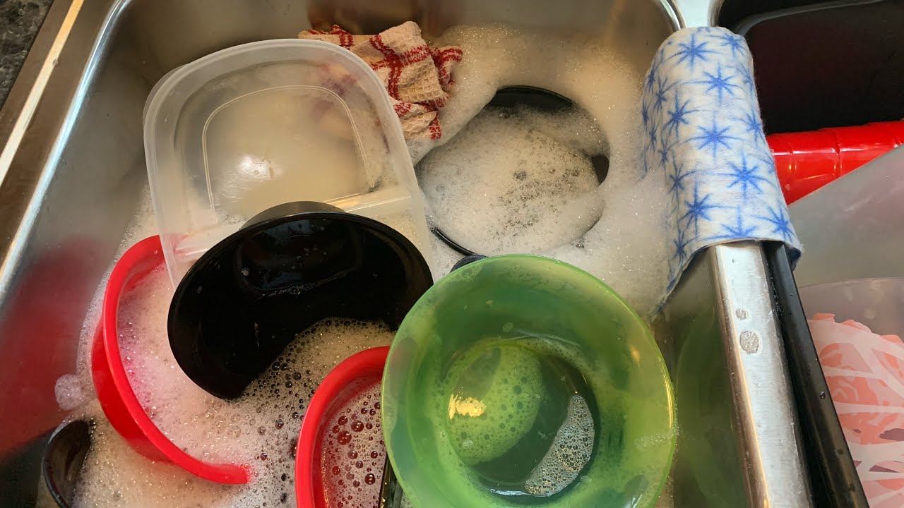 ASMR WASHING DISHES/ WATER 💦 AND SCRUBBING 🧽 SOUNDS #6 - YouTube