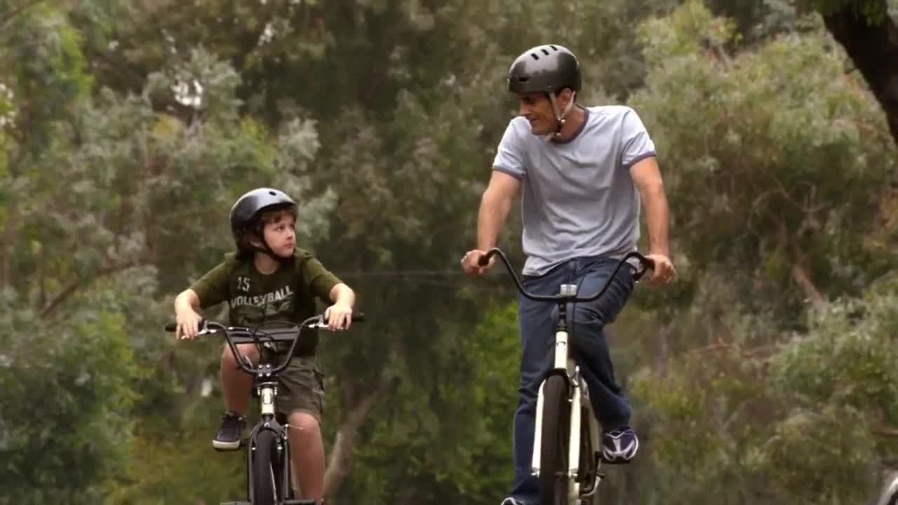 Modern Family 1x02 - "The key to being a good dad" | Life Lesson ...