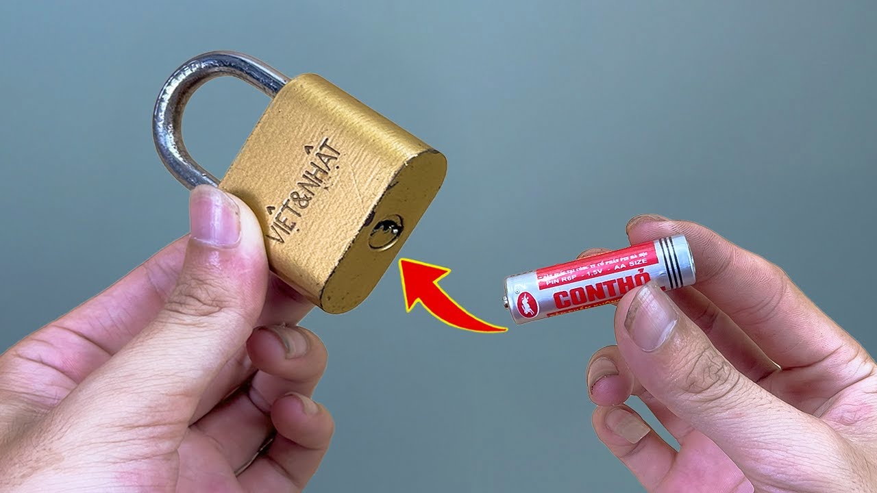 Millions of people don't know this secret yet😱!! Unlock ANY lock ...