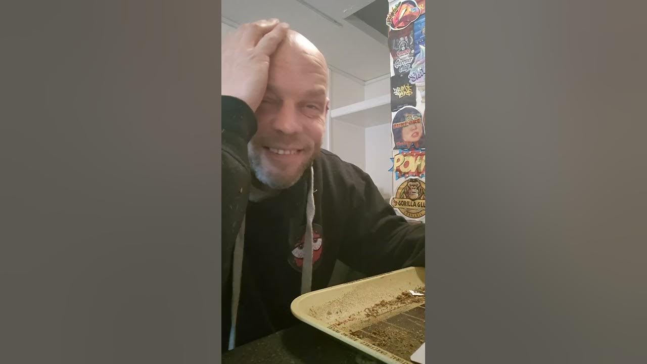 Blaze Daily tries titty sprinkles by budbuddies for the first time - YouTube