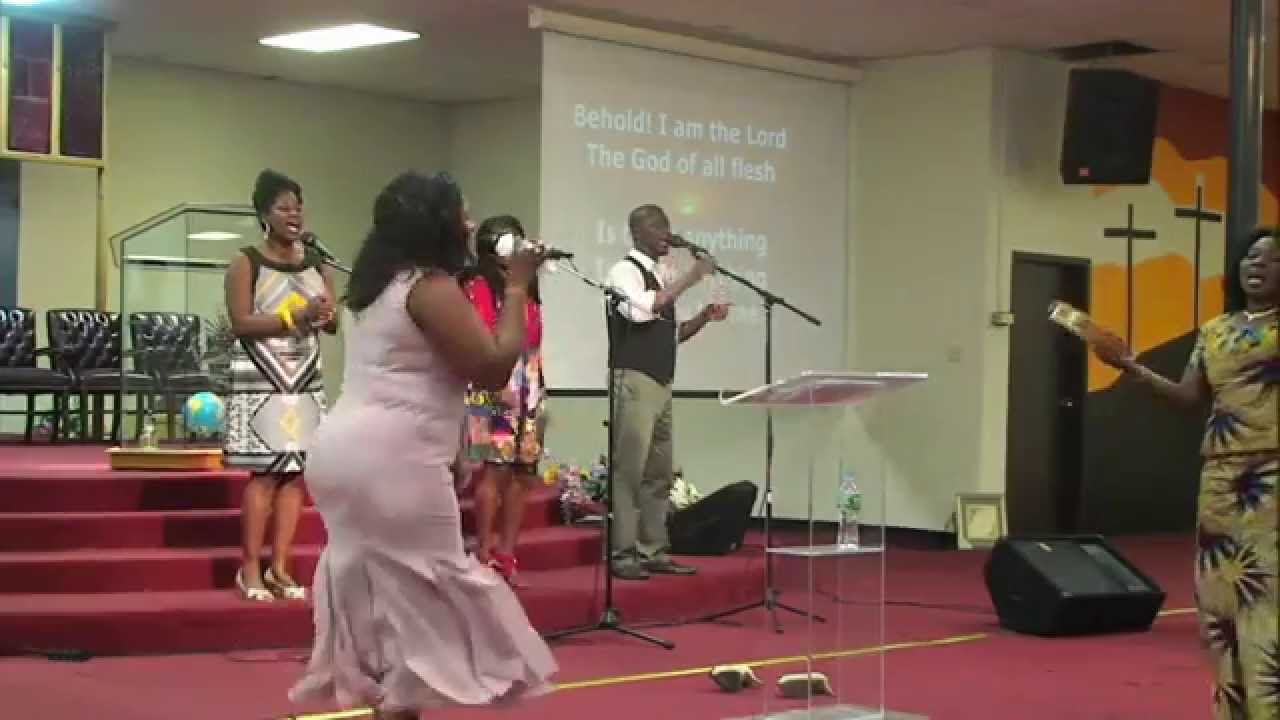 Praises and Worship led by Sister Lydia - YouTube
