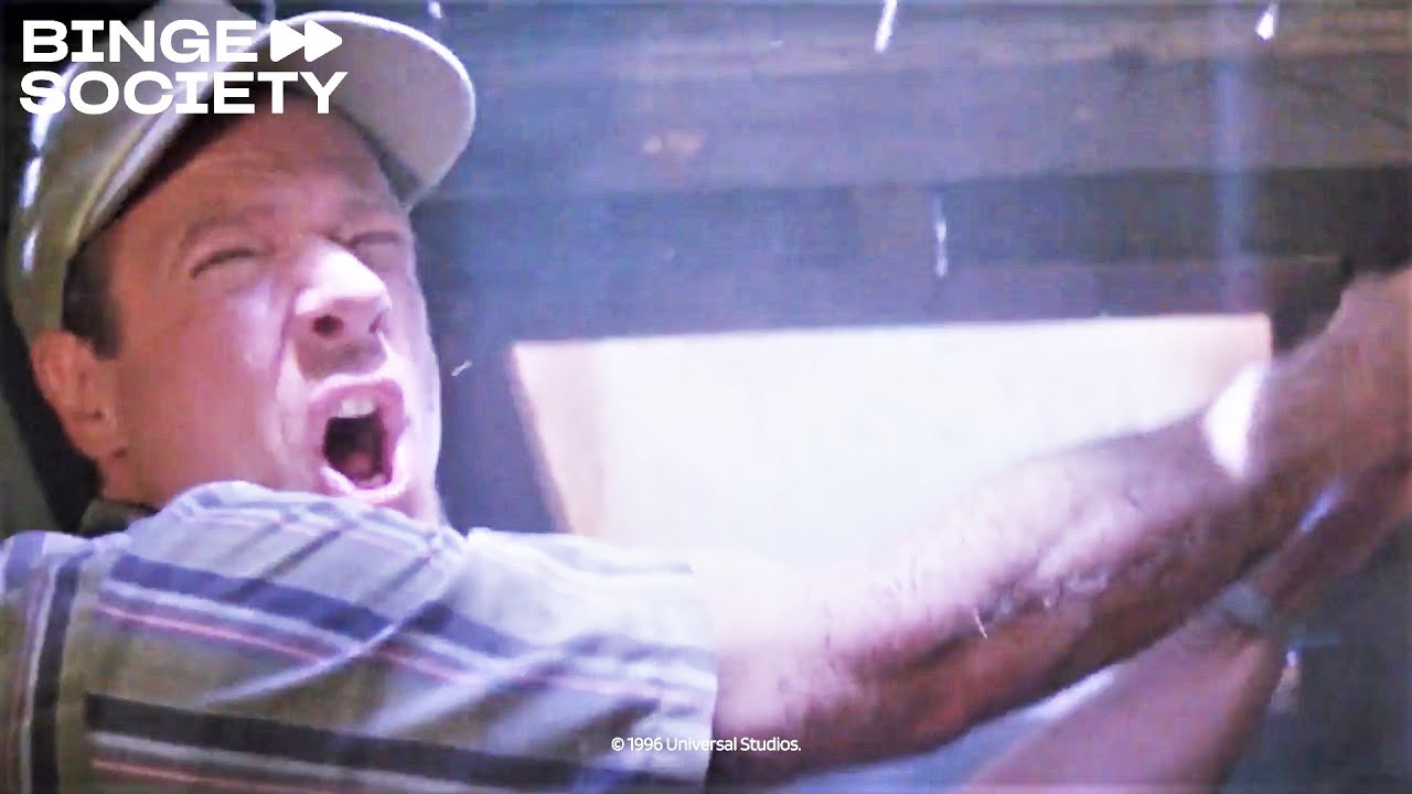 Twister (1996) - F5 Hits Jo's Family - YouTube