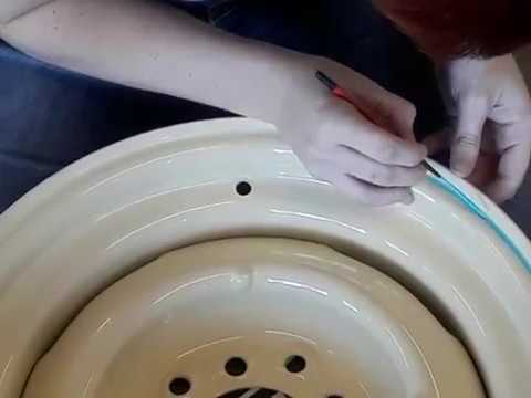 Pinstriping wheels - YouTube