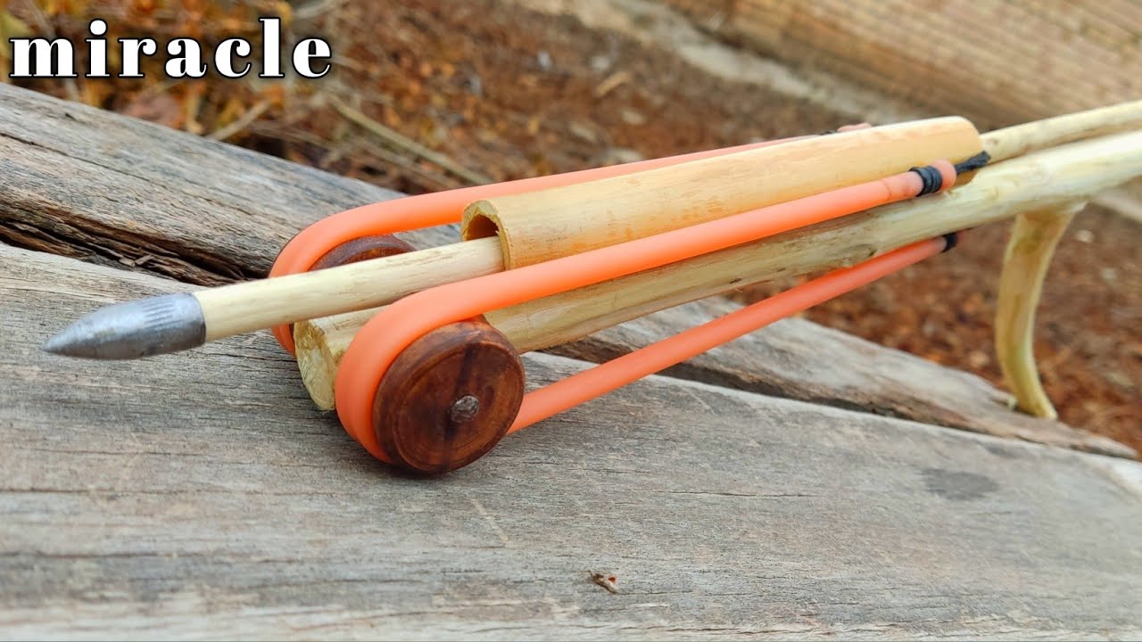 100%handcrafted - amazing and unique slingshot - YouTube