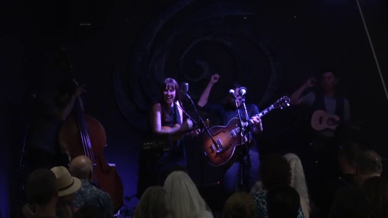 Victor & Penny w/ John Nash & Casey Cormier C0083 720 - YouTube