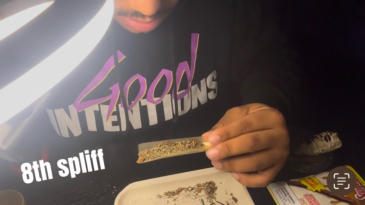 How To Roll A Fat Spliff - YouTube