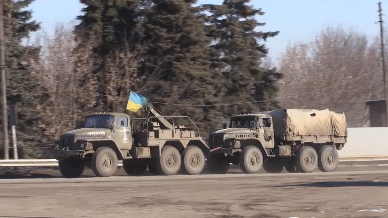 Ukraine Troops Retreat From Debaltseve - YouTube
