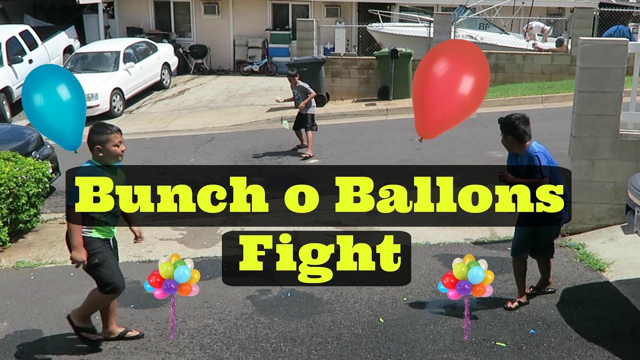 Bunch O Balloons Fight | VLOG #64 - YouTube