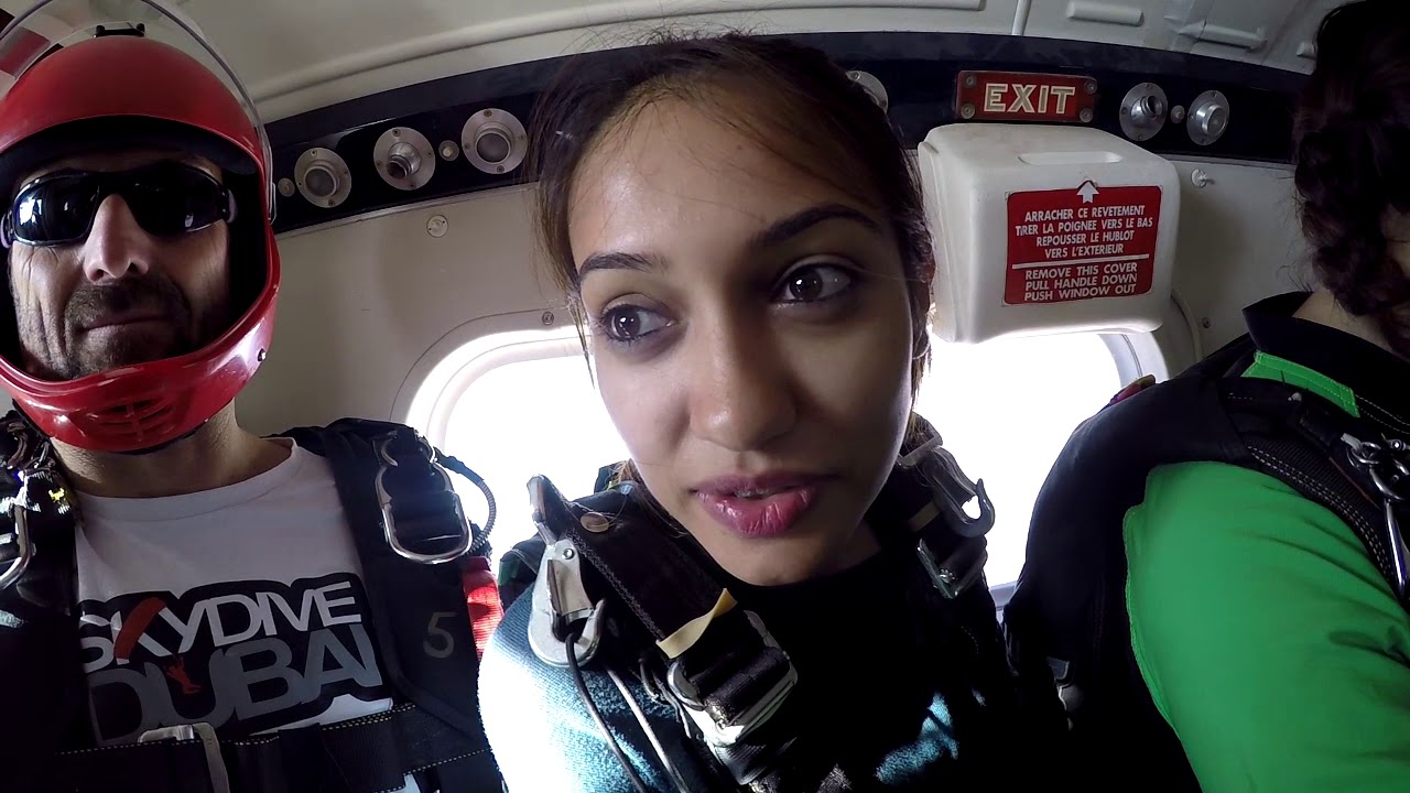 Orin johnson skydive at Dubai Feb 2018 - YouTube