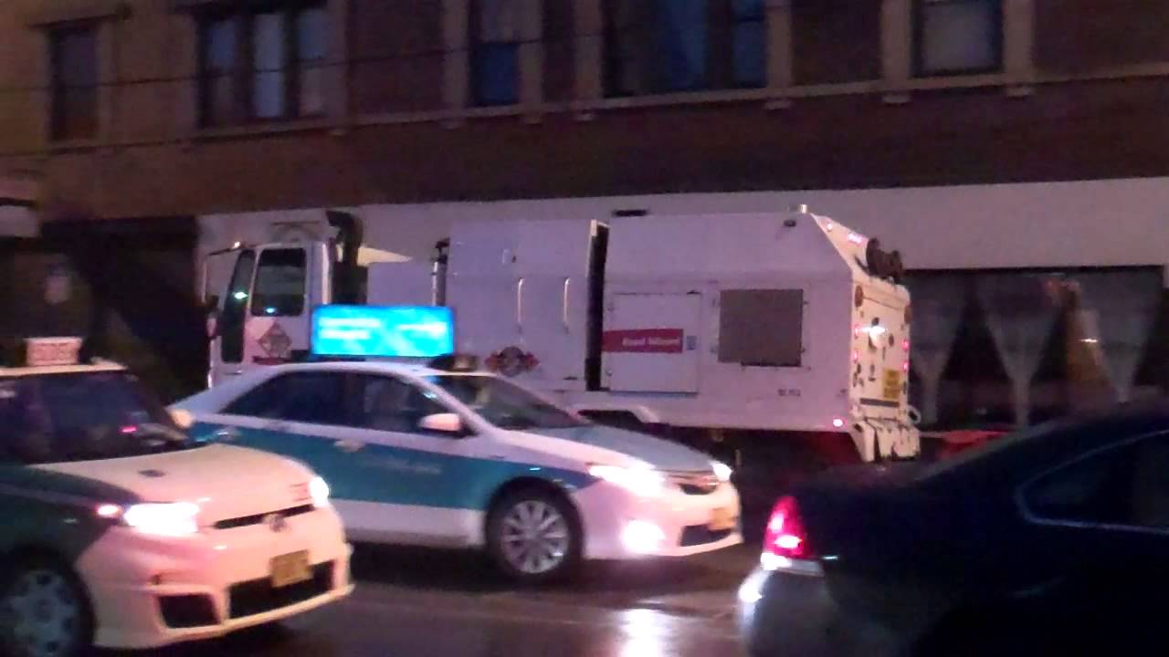 Elgin Road Wizard Street Sweeper [December 3, 2012] - YouTube