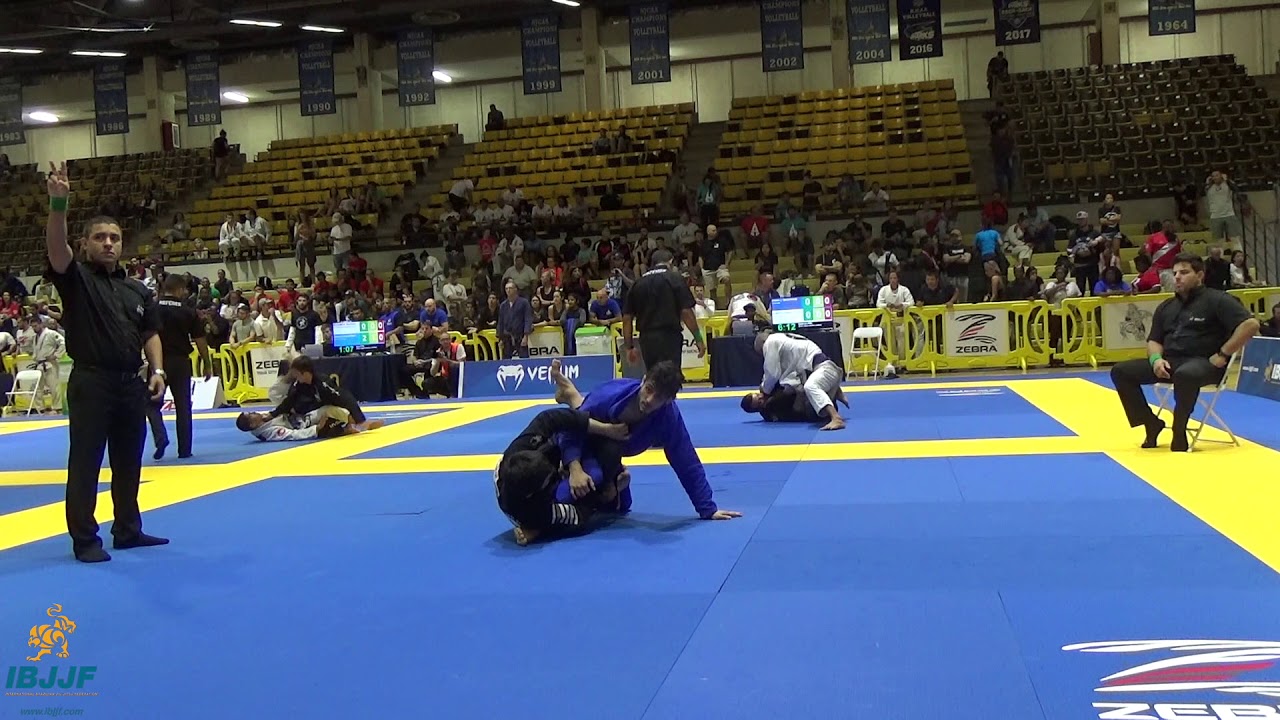 Paulo Miyao vs Adam Benayoun / Miami Fall Open 2018 - YouTube