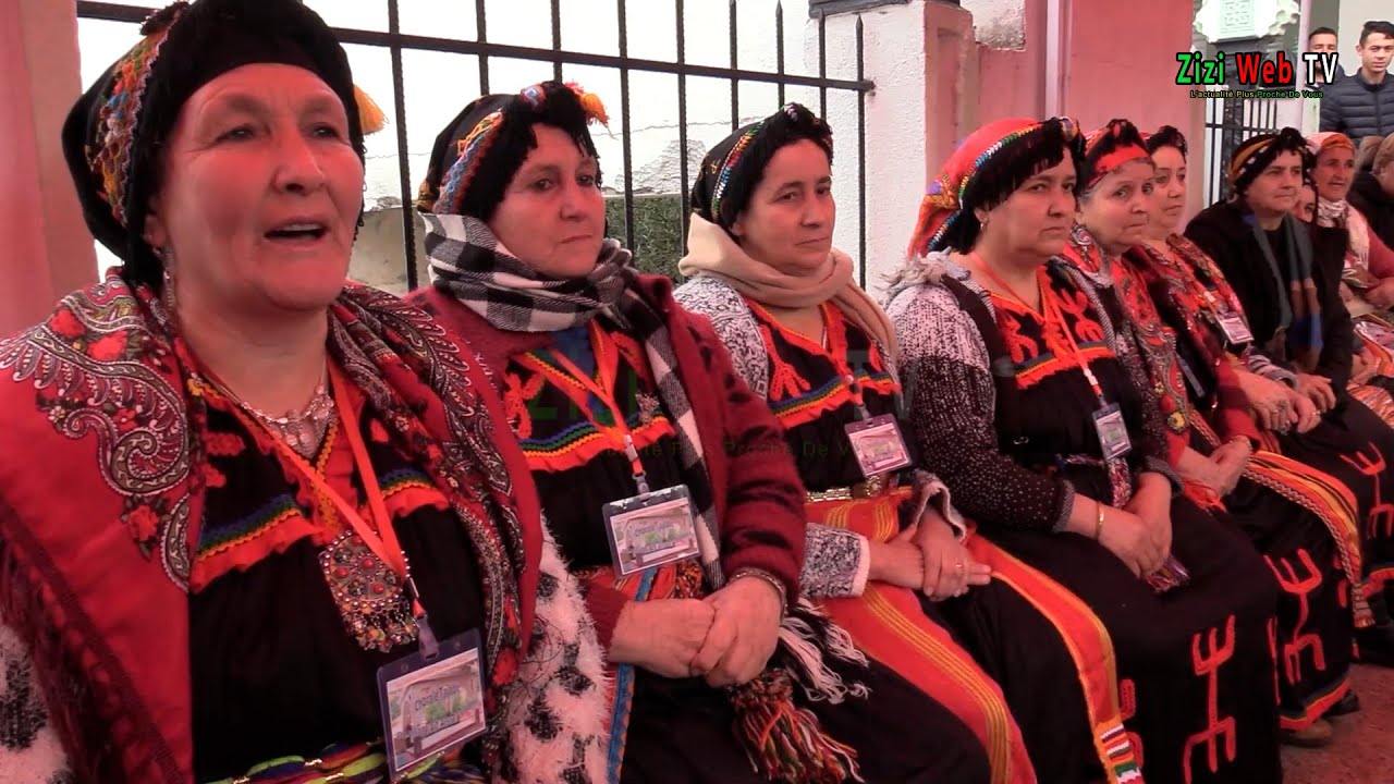 Louanges Spirituels Kabyles Des Braves Femmes En Hommage Au Défunt ...