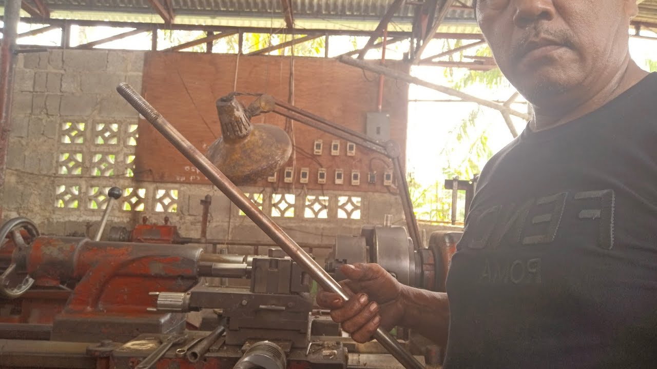 How to thread Shafting 3/4- NC 10TPI . - YouTube