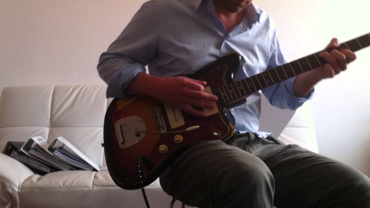 Foxrox Captain Coconut 2 1962 vintage Jazzmaster - YouTube