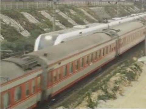 DF4+25G & CRH1A, China Railway中国铁路 - YouTube