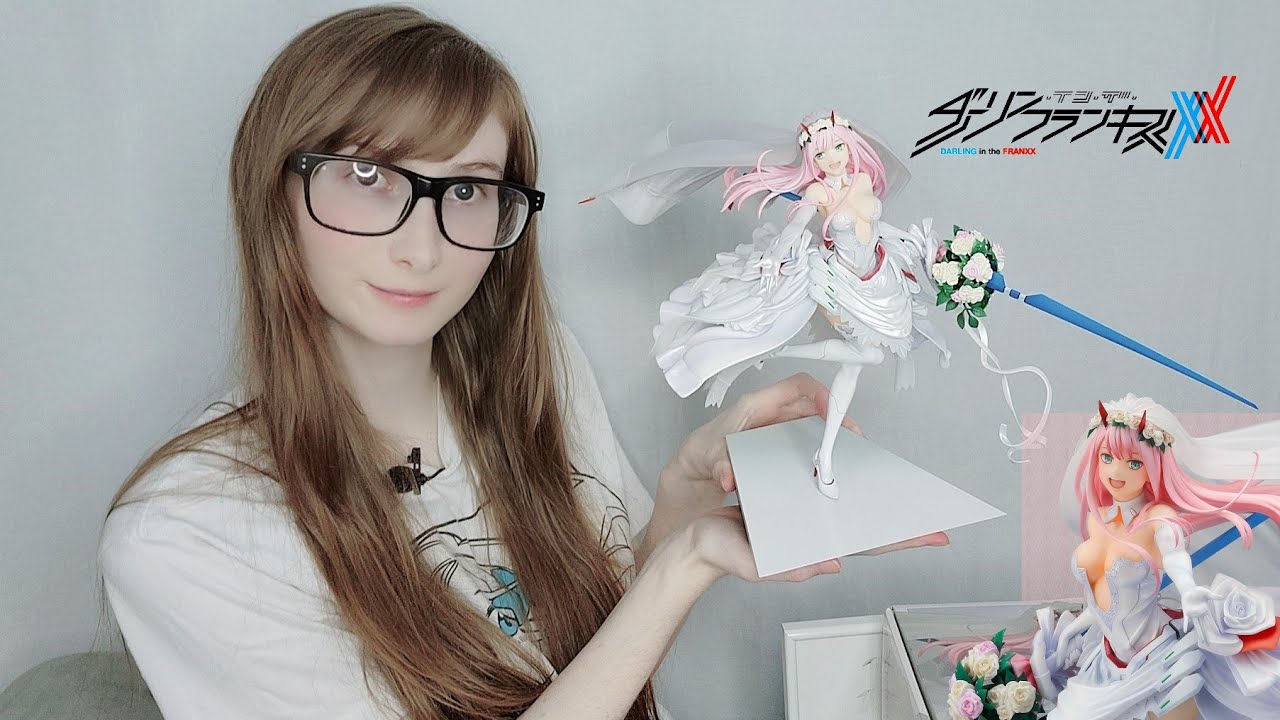 Zero Two Wedding Dress 1/7th Scale Figure w/ Exclusive Memorial Board ...