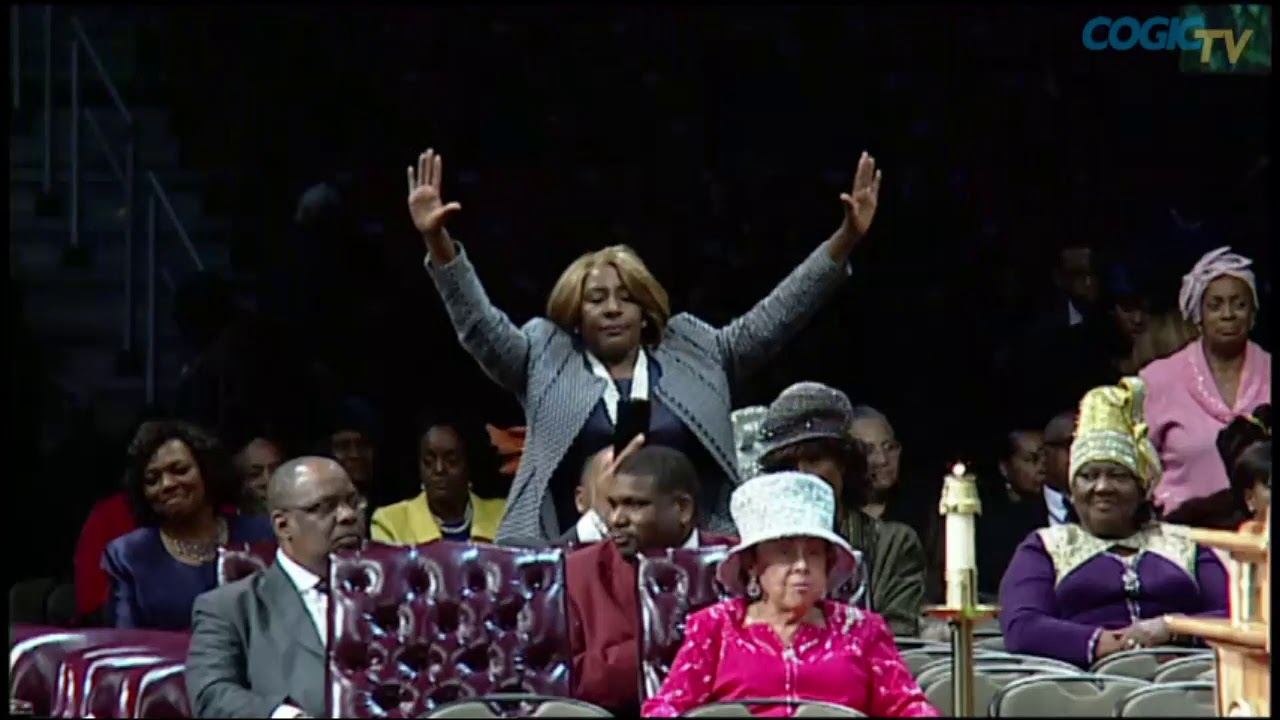 COGIC 110th Holy Convocation: Breakthrough Praise Break - YouTube